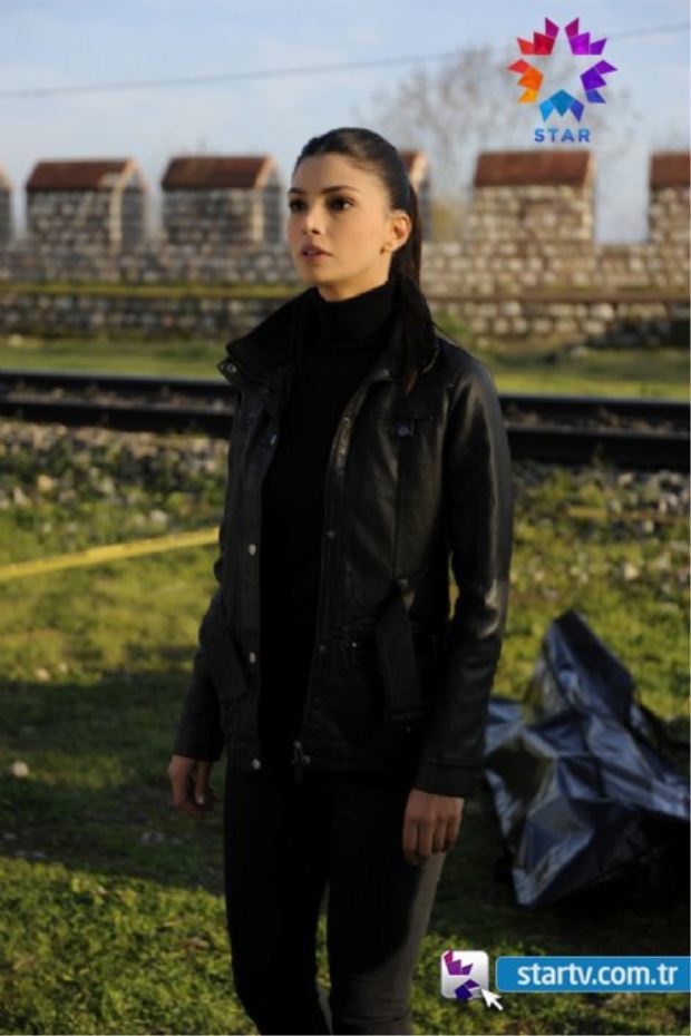 Firar Firar 17. Bölüm Fotoğrafları - Dizi Fotoğrafları | Star TV