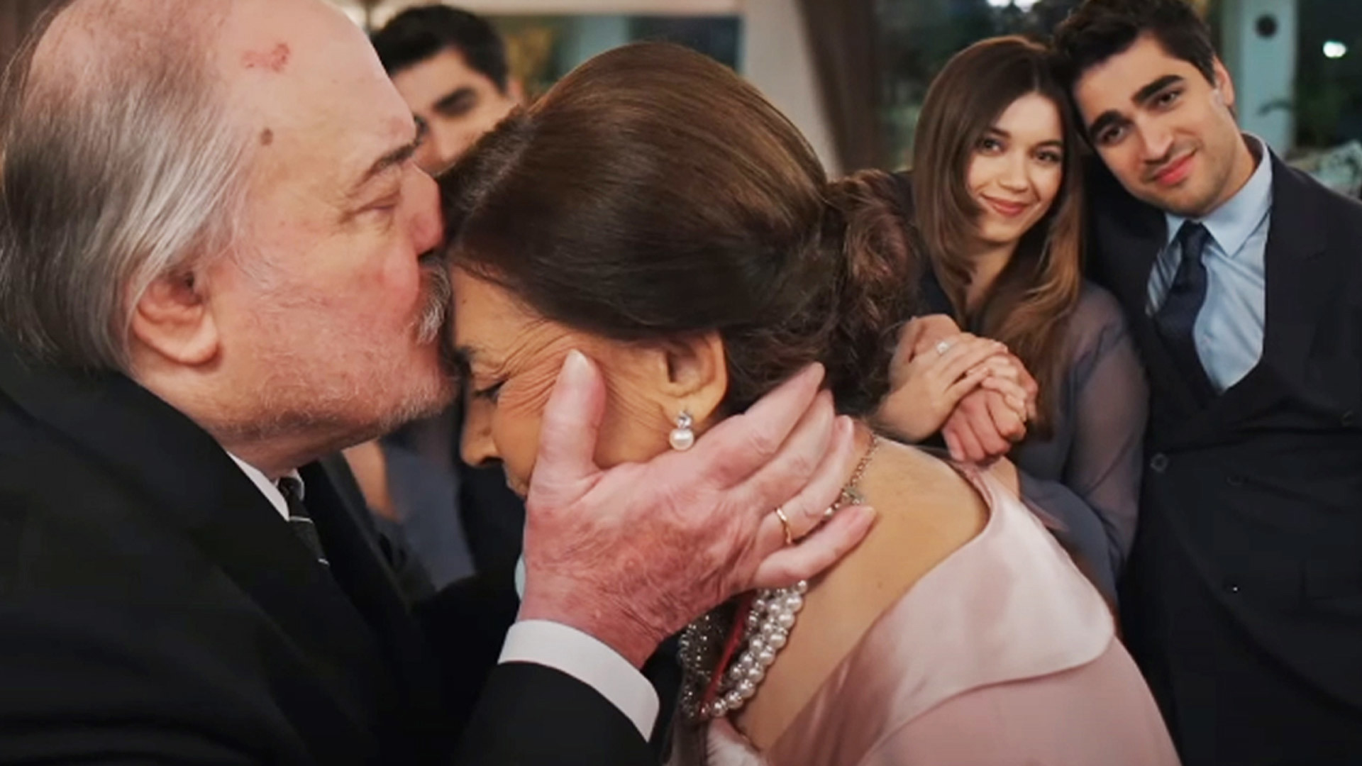 Yalı Çapkını'nda Halis ve Hatice için mutlu son! - Yalı Çapkını | Star TV